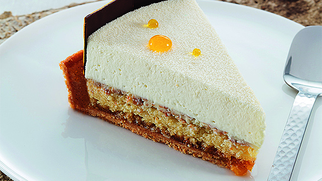 Layered Blanc Feuilletine™ and Apricot Tart | Cacao Barry